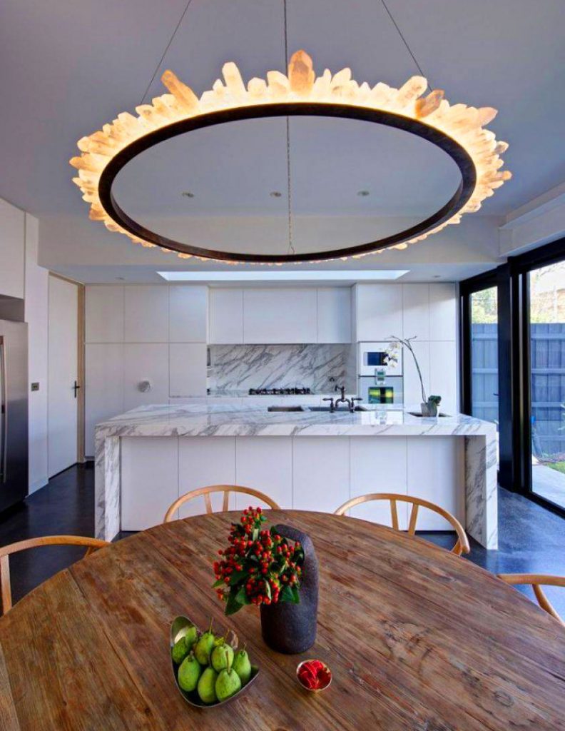 18 Spectacular Chandelier Designs That Make a Statement in Home Decor