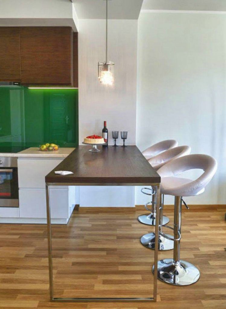 13 Modern Designs for the Ultimate Kitchen Bar