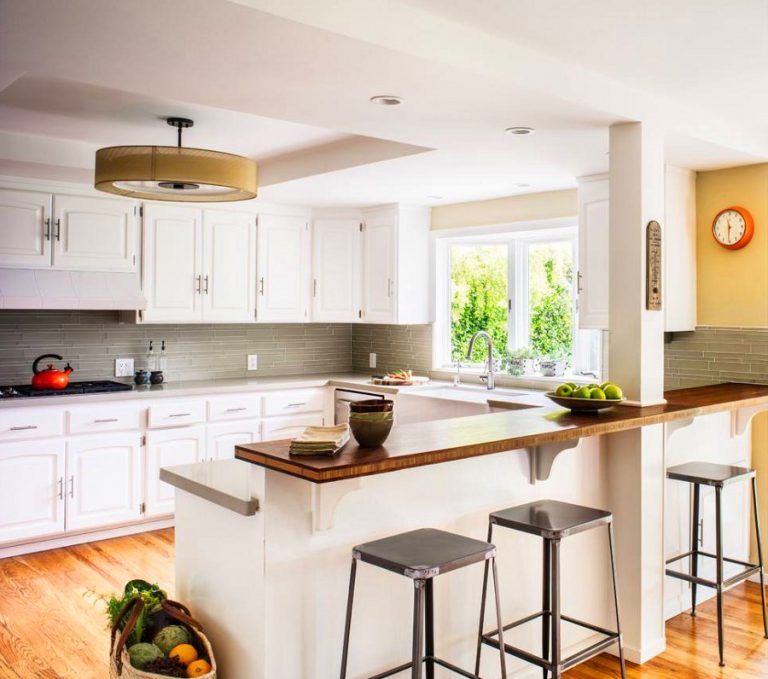 13 Modern Designs for the Ultimate Kitchen Bar