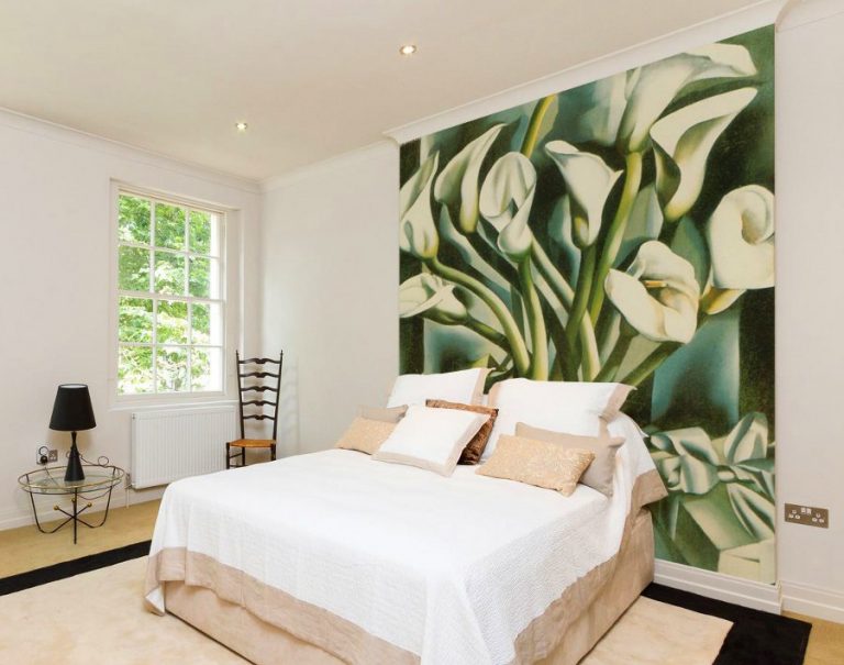 18 Stunning Interior Wall Murals That Will Take You Away