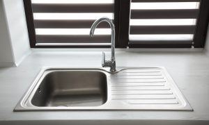 The Undermount vs. Overmount Kitchen Sink [The Right Choice]