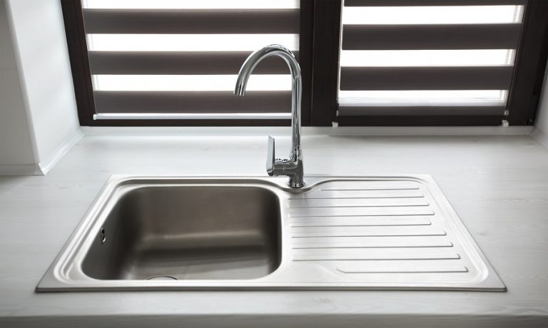 The Undermount vs. Overmount Kitchen Sink [The Right Choice]