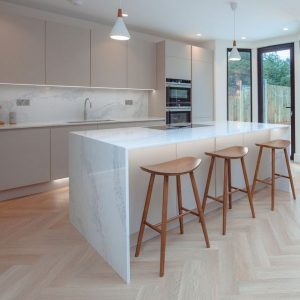 25 Kitchen Ideas with an Island and a Dining Table