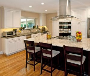 26 Modern Kitchen Ideas with an Island Stove