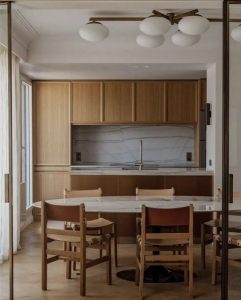 25 Classic Kitchen Ideas with Oak Cabinets