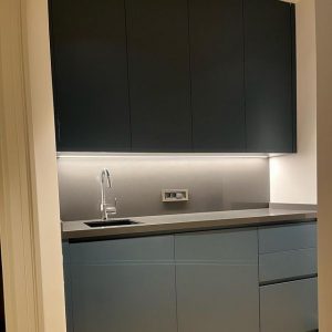 17 Brilliant Kitchen Ideas with No Window for Maximum Style and Function