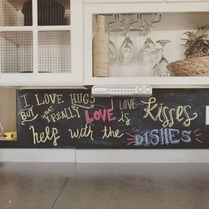 24 Kitchen Chalkboard Ideas for a Highly Personalized Touch