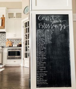 24 Kitchen Chalkboard Ideas for a Highly Personalized Touch