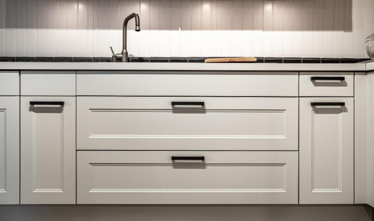 Full Overlay vs. Partial Overlay Cabinet Doors