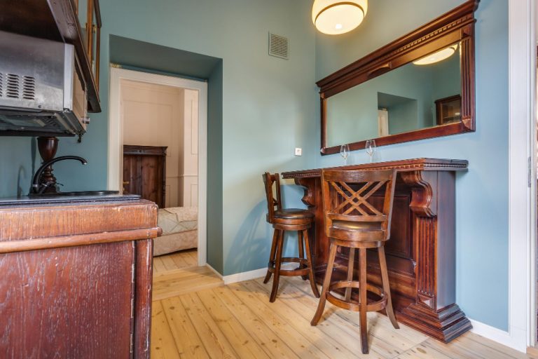 20 Kitchen Mirror Ideas: Enhance Your Space with Unique Designs