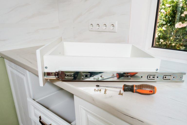How to Adjust Soft Close Kitchen Drawers: Easy Guide for Seamless ...