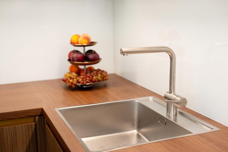 How to Measure Kitchen for Remodel: Easy Steps for Accurate Dimensions